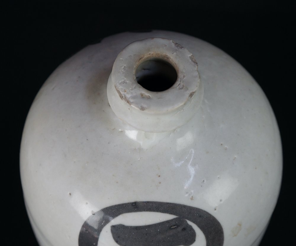 Tokkuti Sake jar 1890